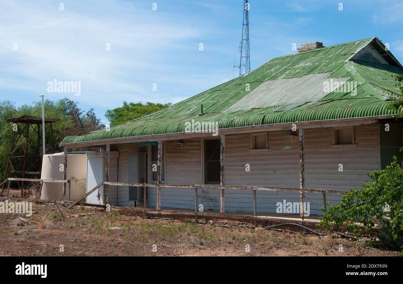 Dilapidated country-style house at Wycheproof in the Wimmera region of ...