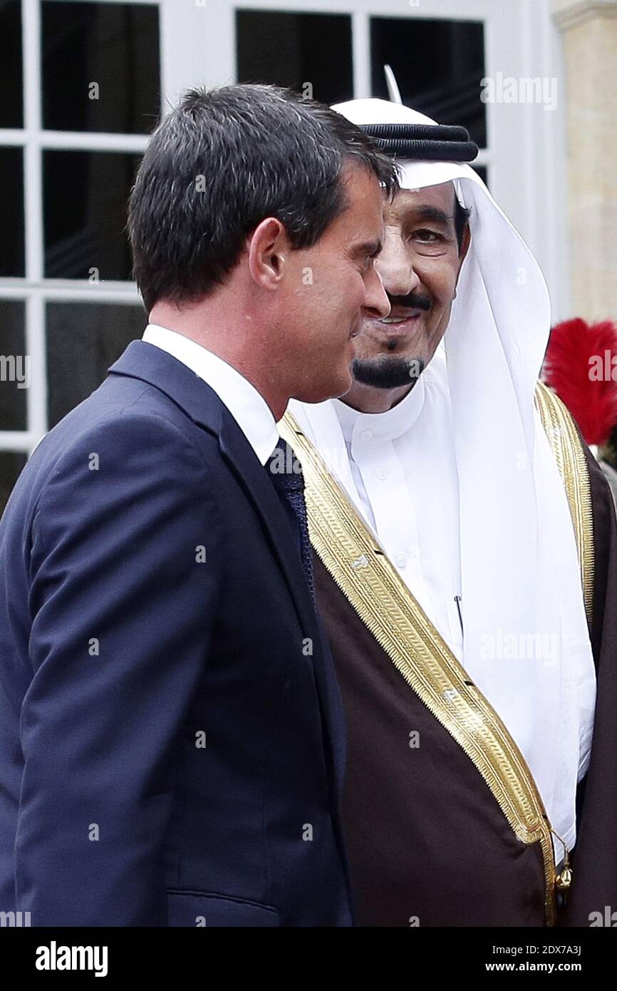 Saudi crown prince paris hi-res stock photography and images - Alamy