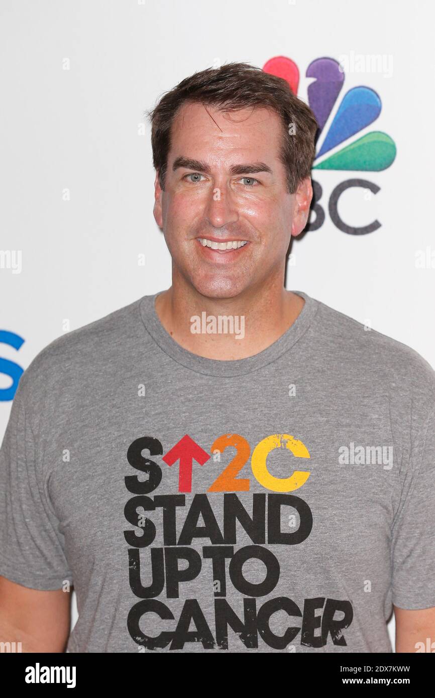 Rob Riggle attends the 4th Biennial Stand Up To Cancer (SU2C), A ...