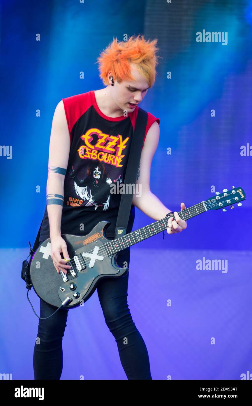 Michael clifford hi-res stock photography and images - Alamy
