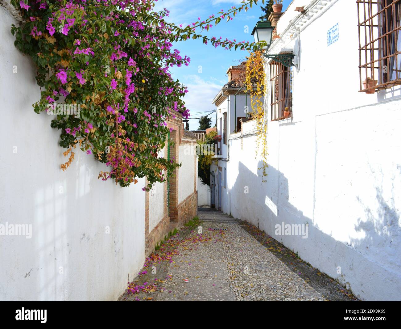 Granada altstadt hi-res stock photography and images - Alamy