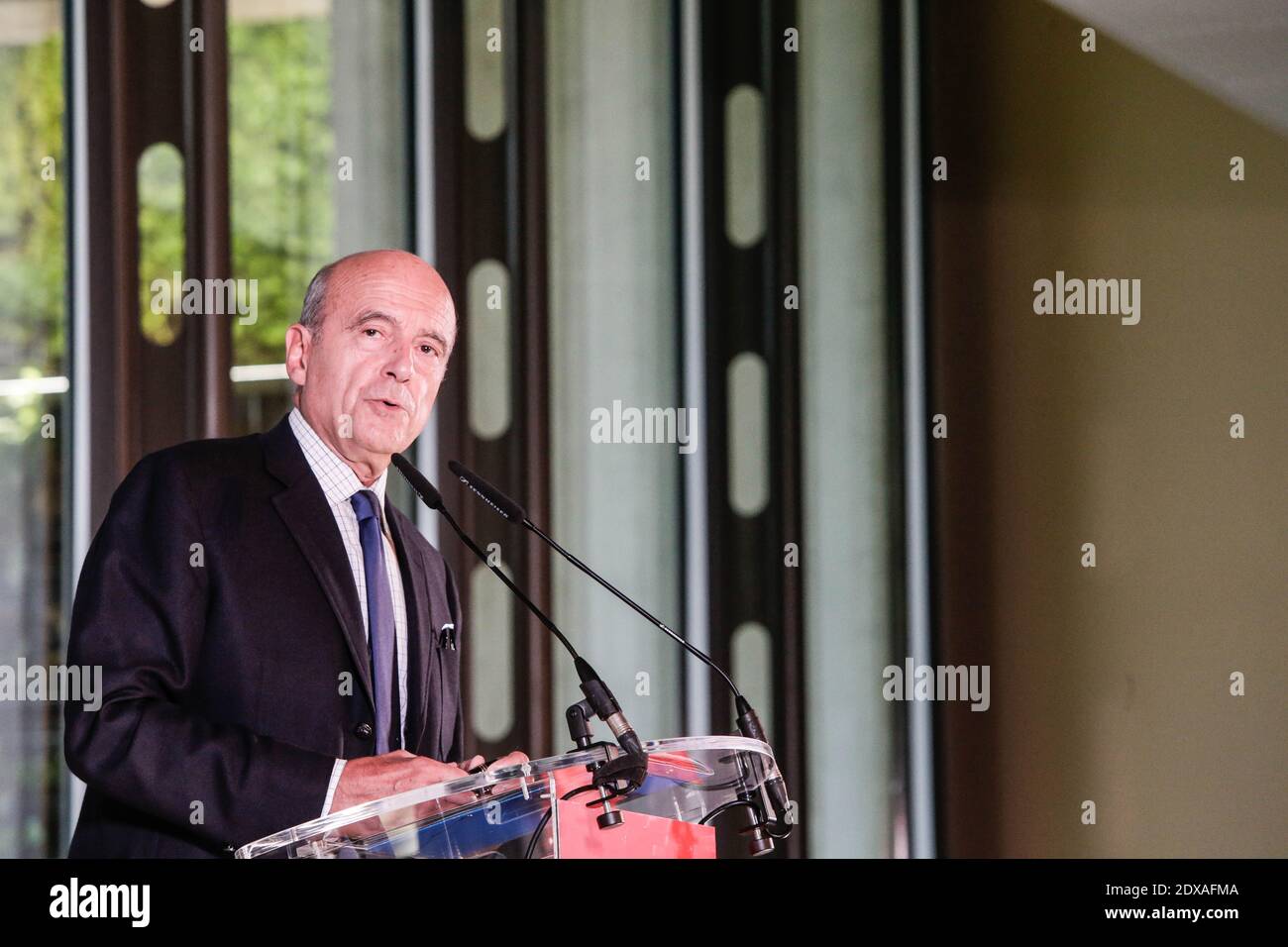 Alain Juppe , mayor of Bordeaux, delivers a speech at the Bordeaux's ...