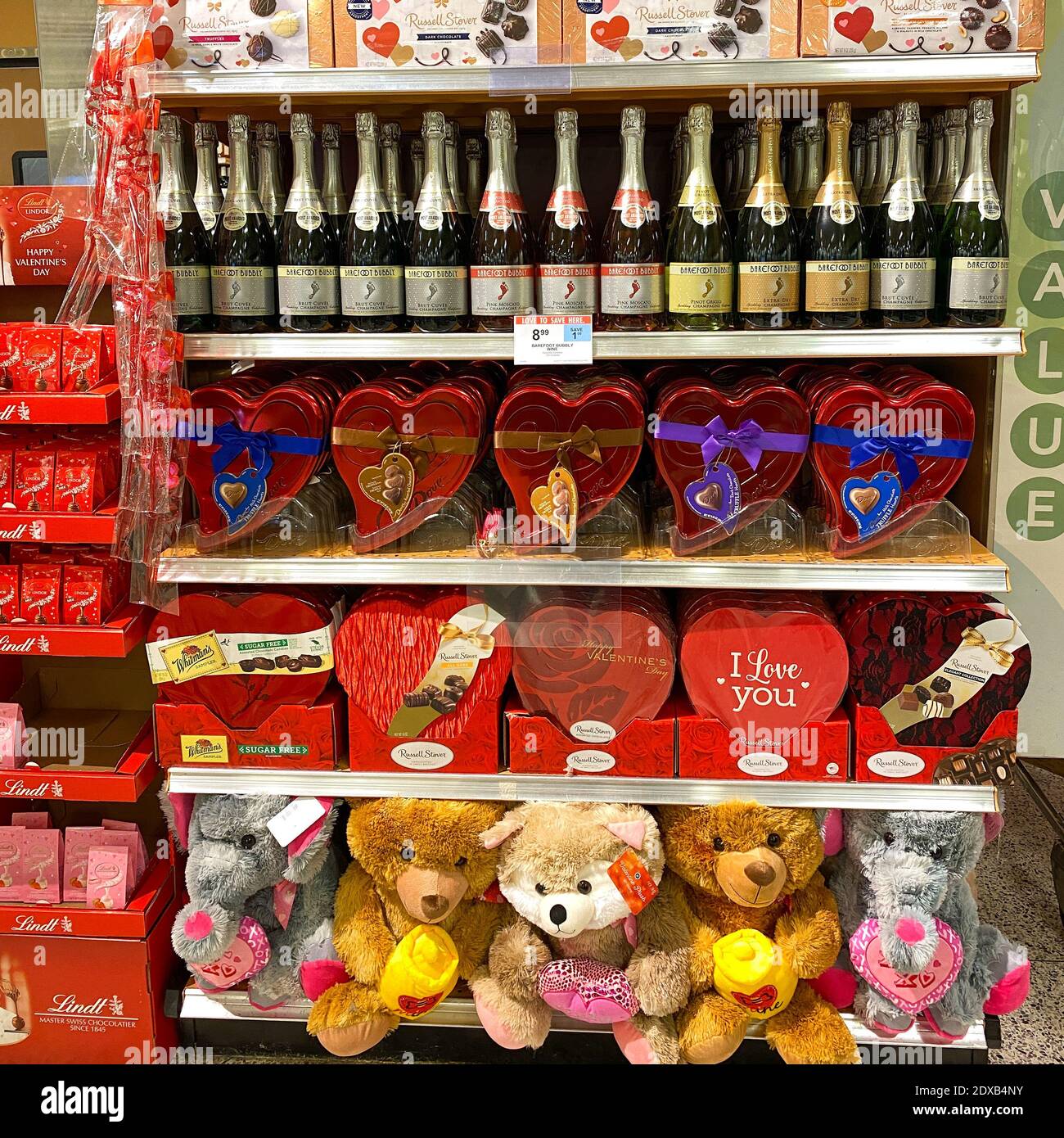 Valentines day candy aisle store hi-res stock photography and images ...