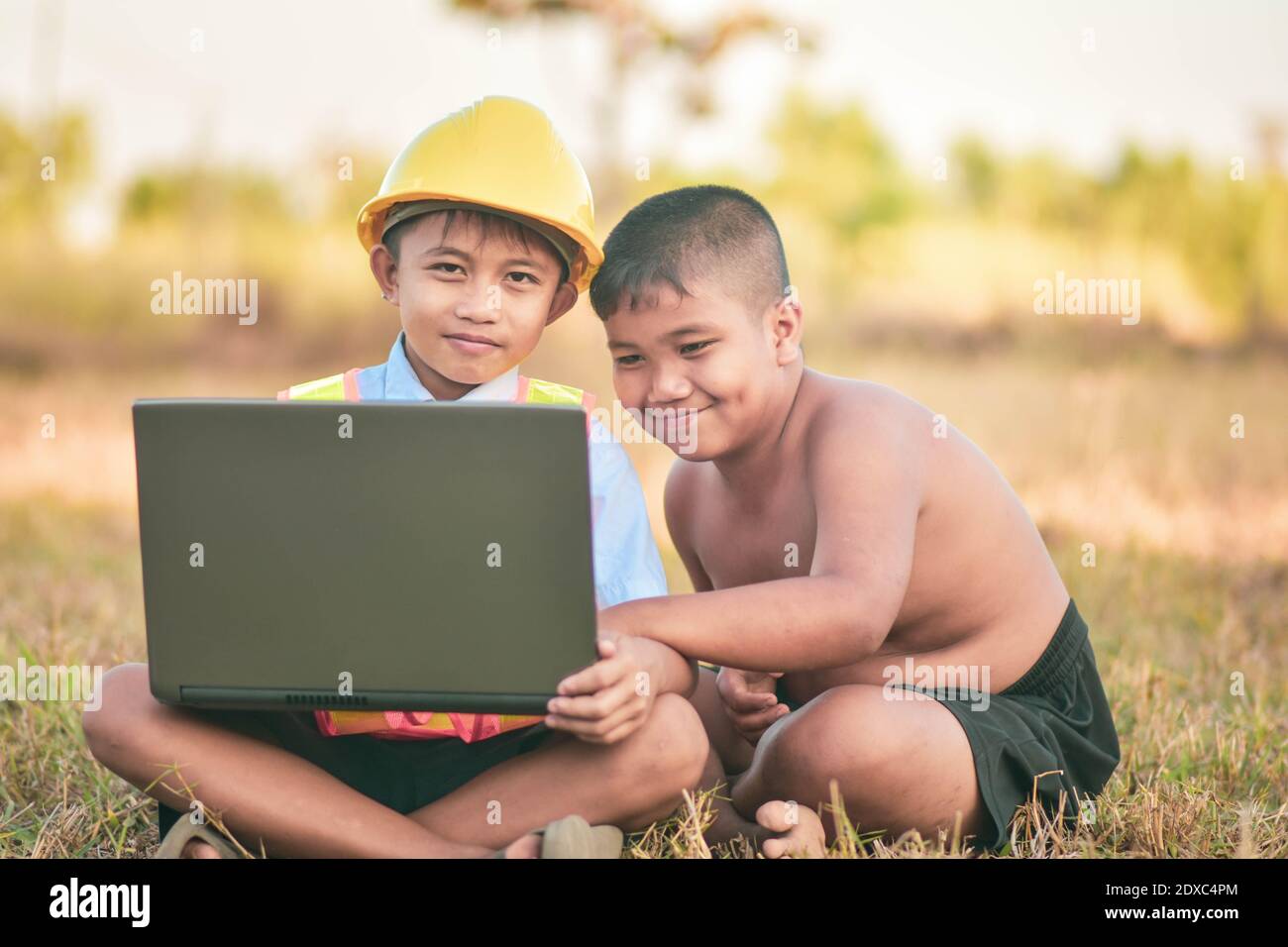 Children are studying distance via the internet,Distance learning ...
