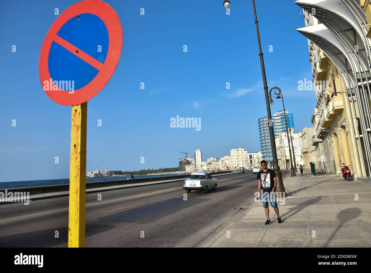 Cuba, Havana, Malecon, traffic in Habana Centro district Stock Photo ...