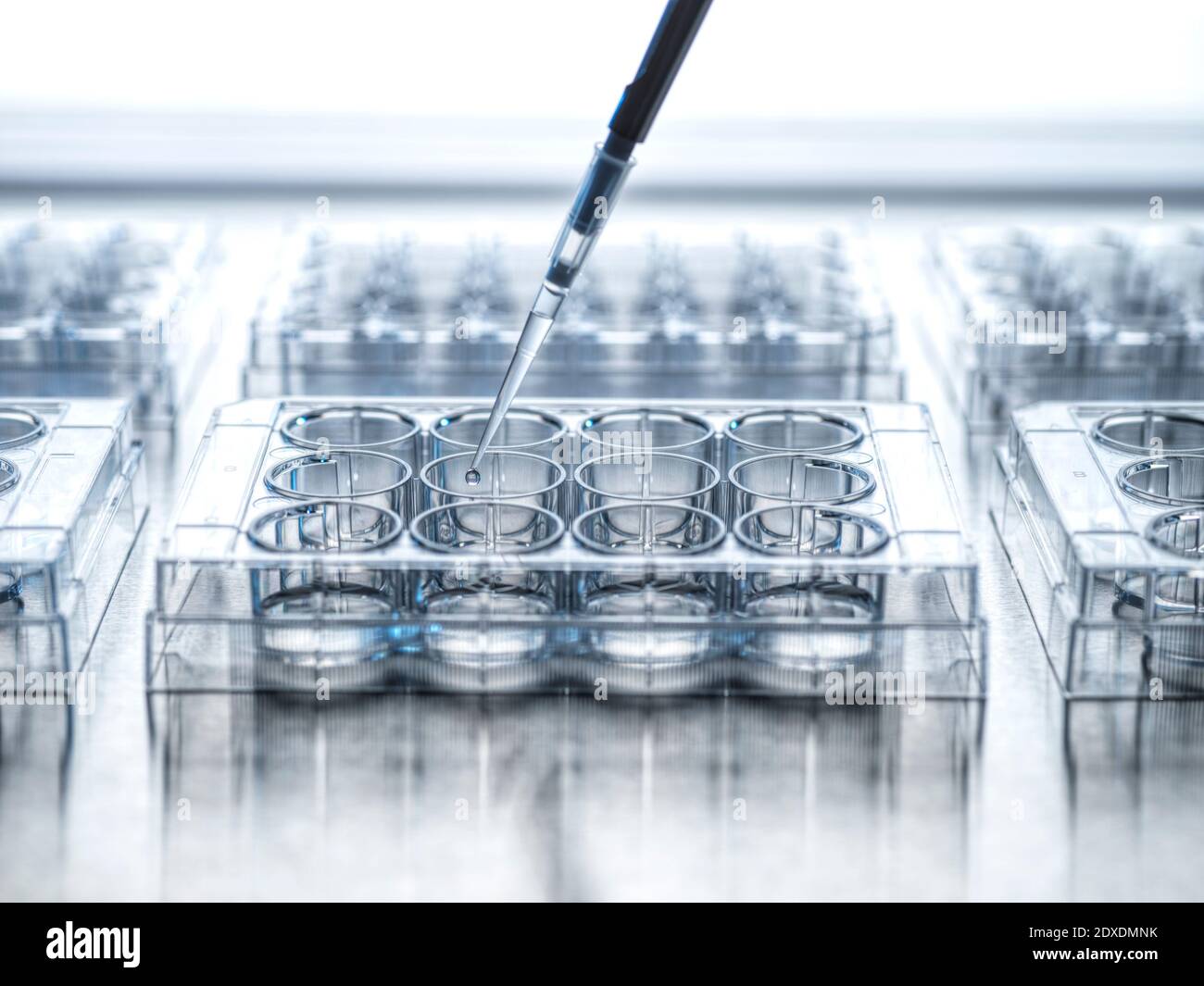 Medical sample hi-res stock photography and images - Alamy