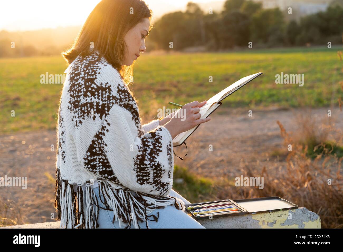 Sunset drawing hi-res stock photography and images - Alamy