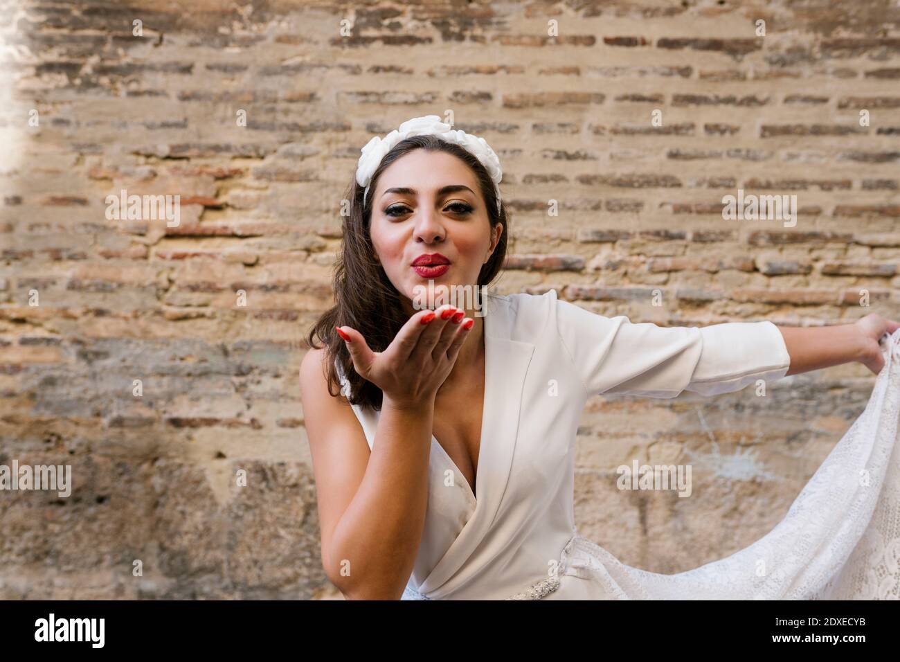 Flying Kiss High Resolution Stock Photography and Images - Alamy