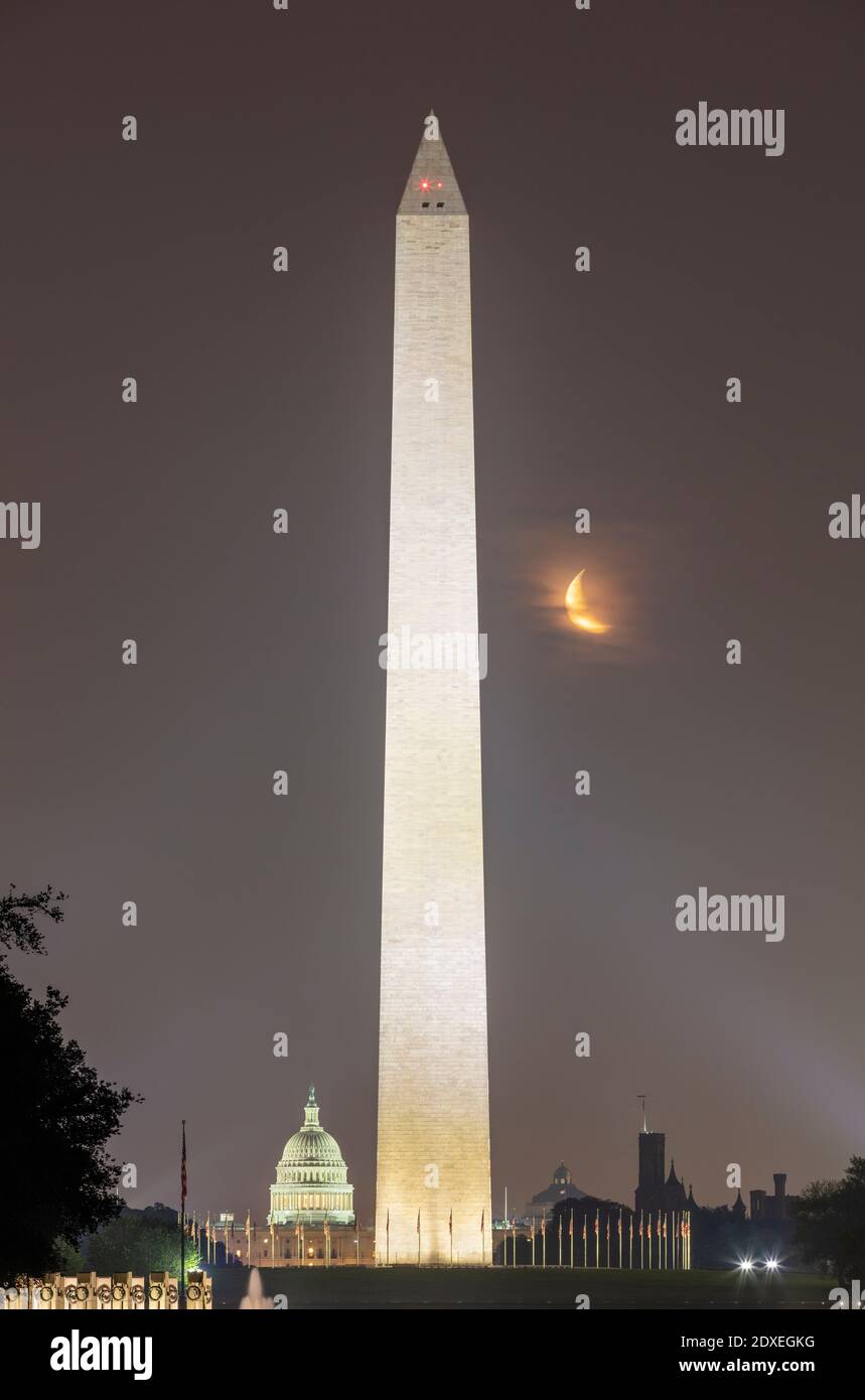 Washington monument moon hi-res stock photography and images - Alamy