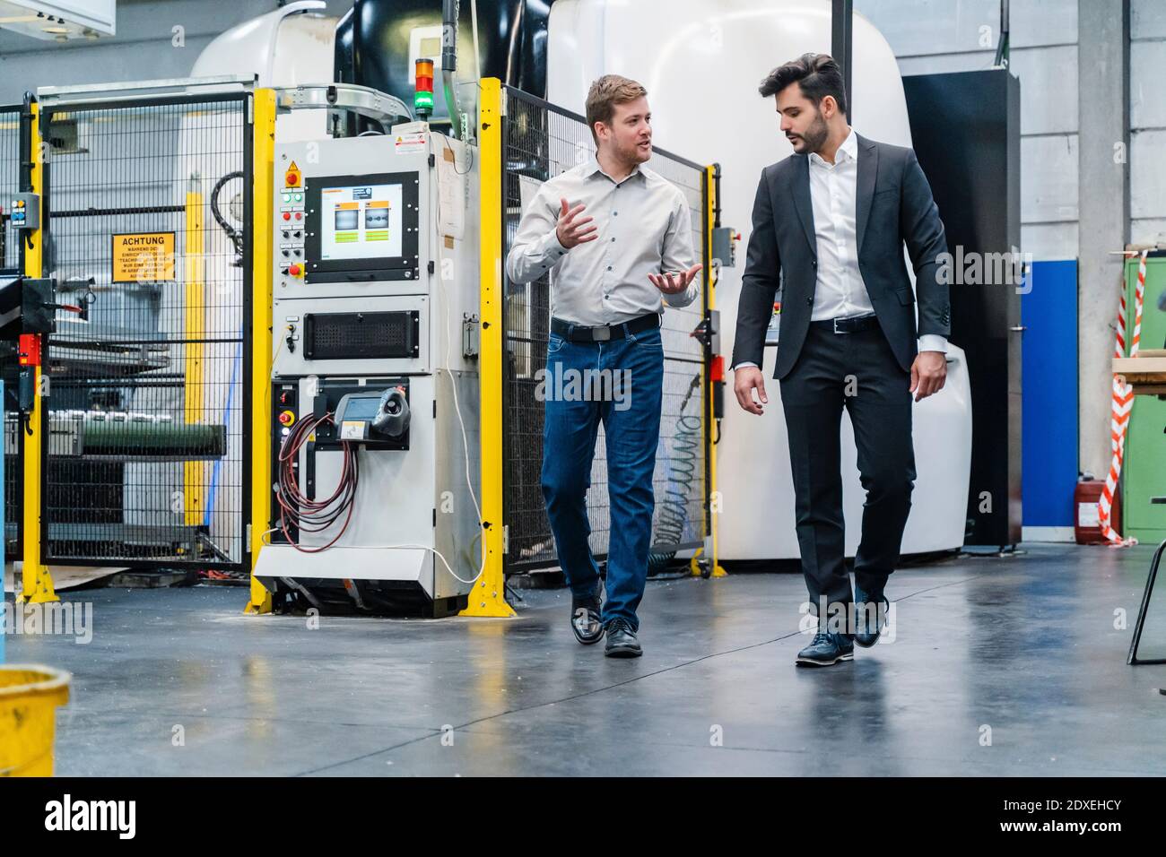 Manufacturing manager hi-res stock photography and images - Alamy