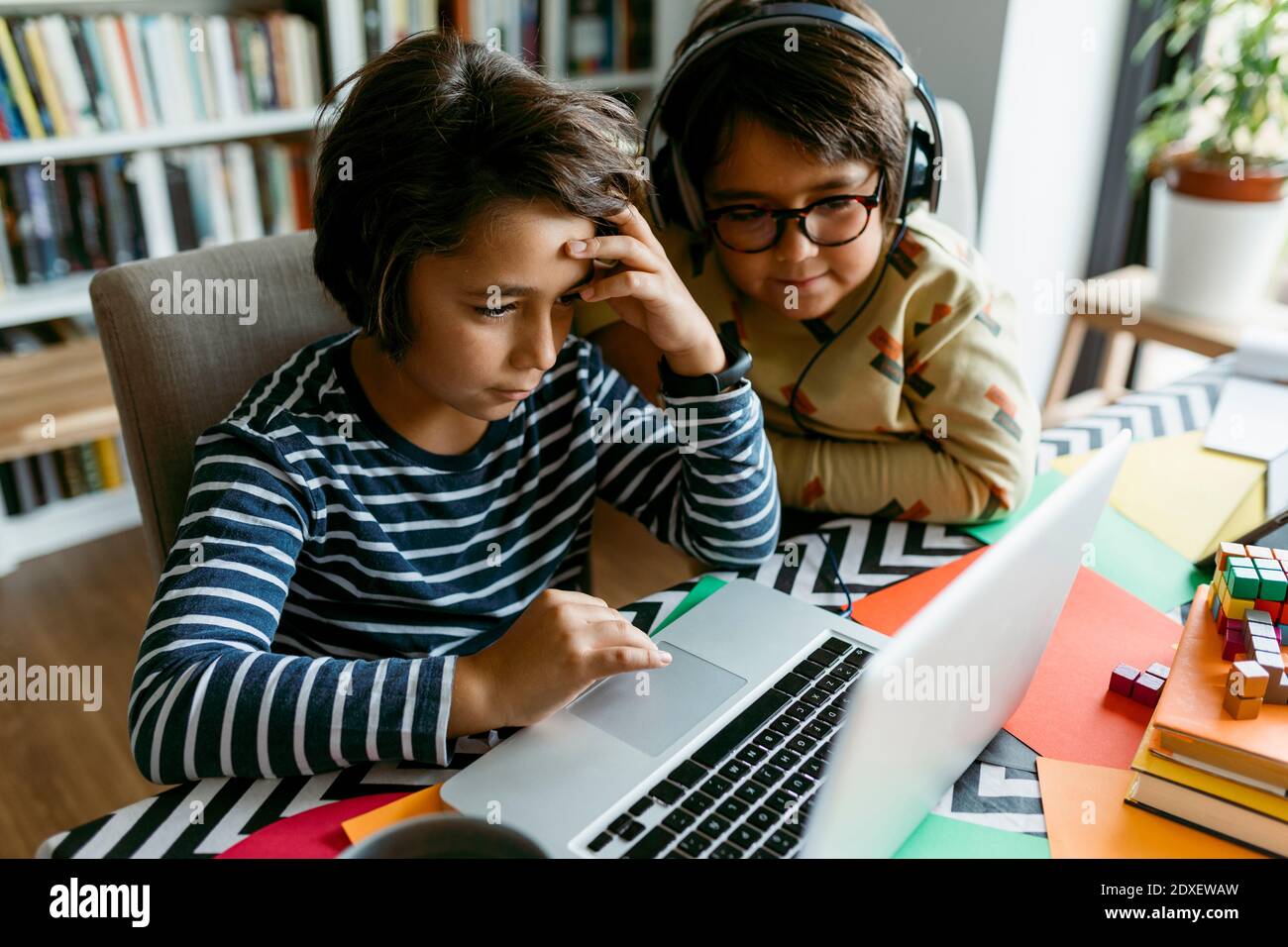 Male learning hi-res stock photography and images - Alamy