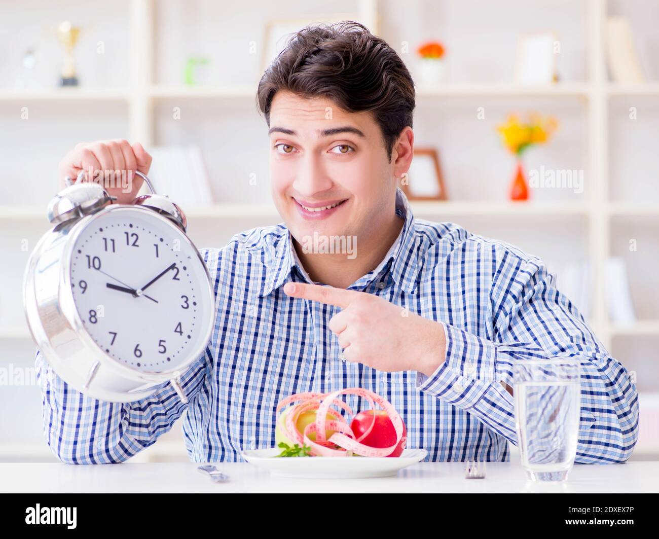 The concept of slow service in the restaurant Stock Photo - Alamy