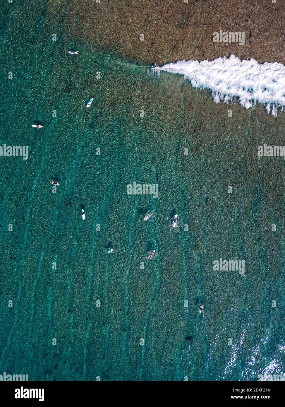 Sea waves aerial view hi-res stock photography and images - Alamy