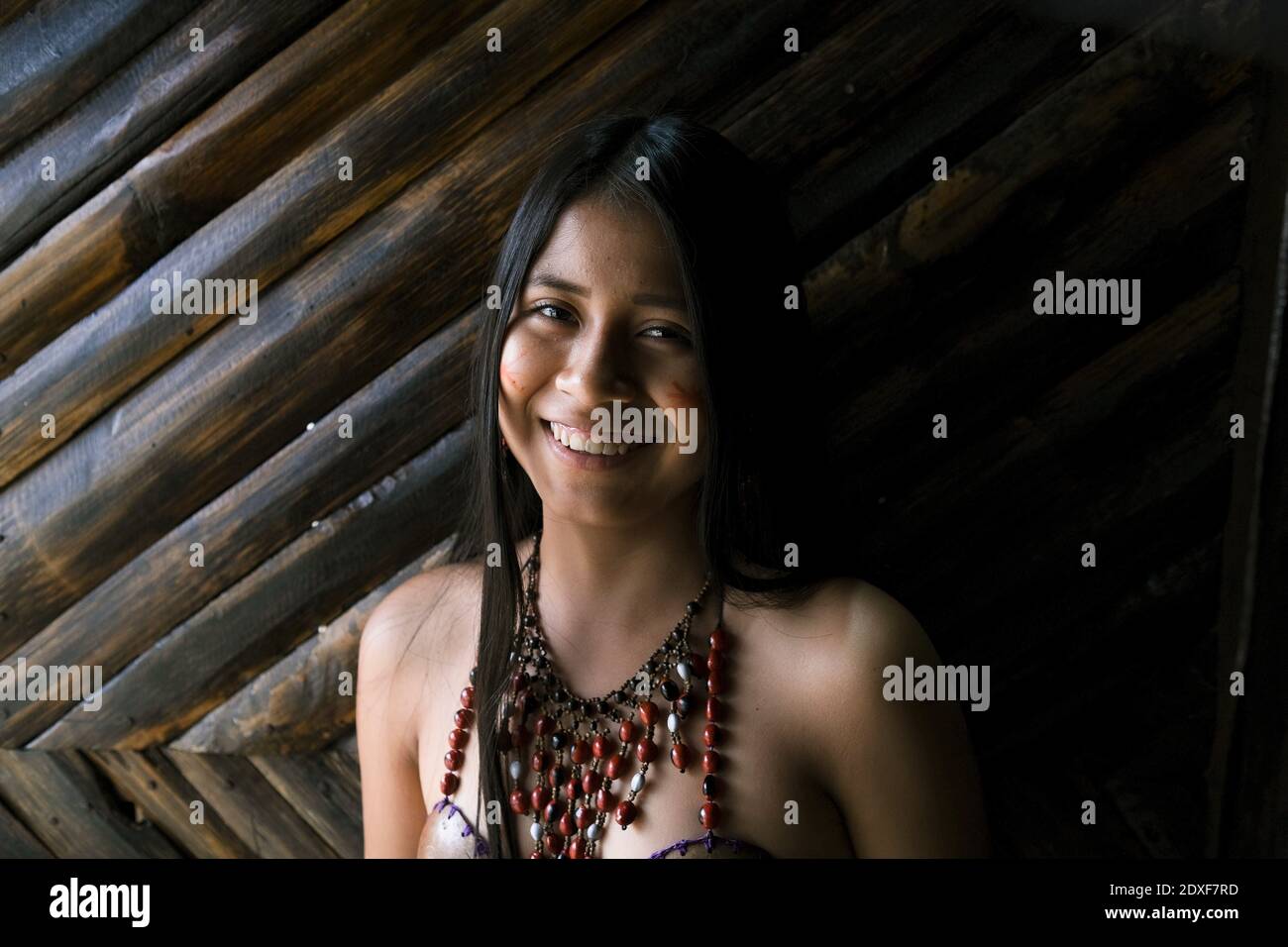 Indios guaranì hi-res stock photography and images - Alamy