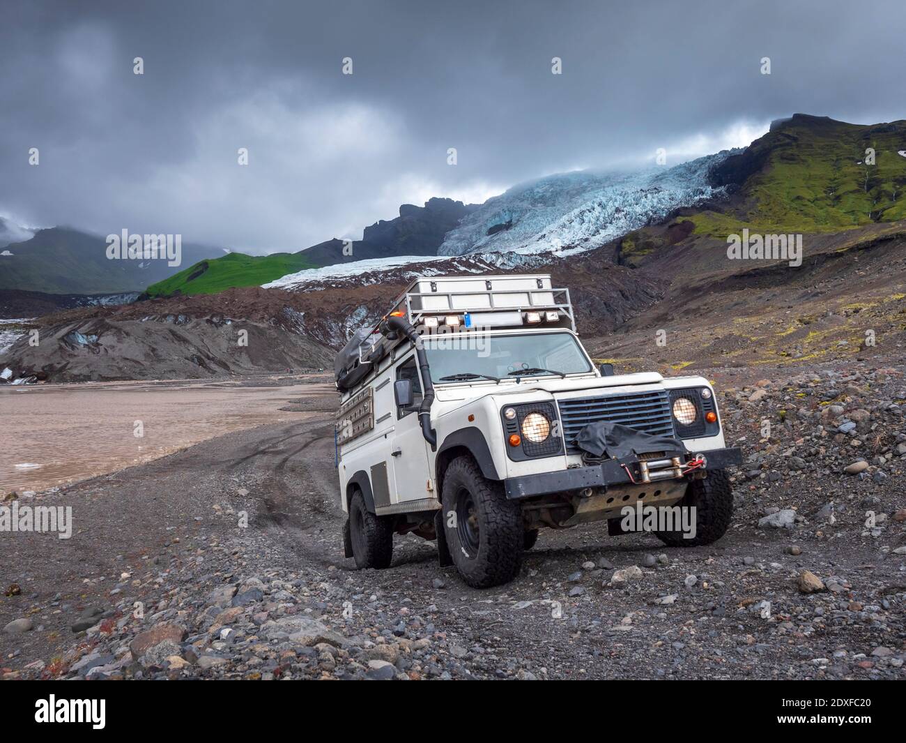 Driving off road hi-res stock photography and images - Alamy