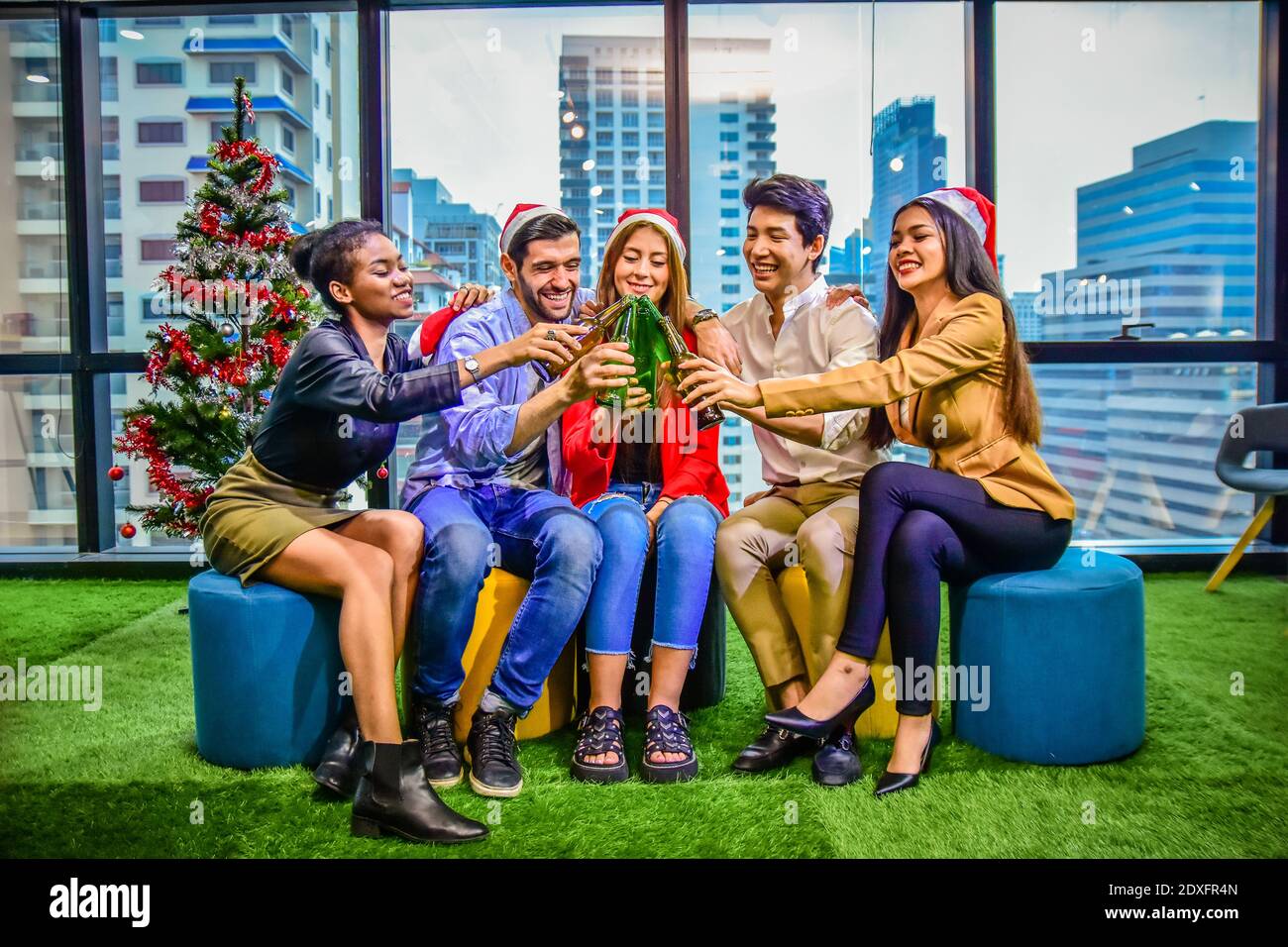 After work drinks party hi-res stock photography and images - Alamy