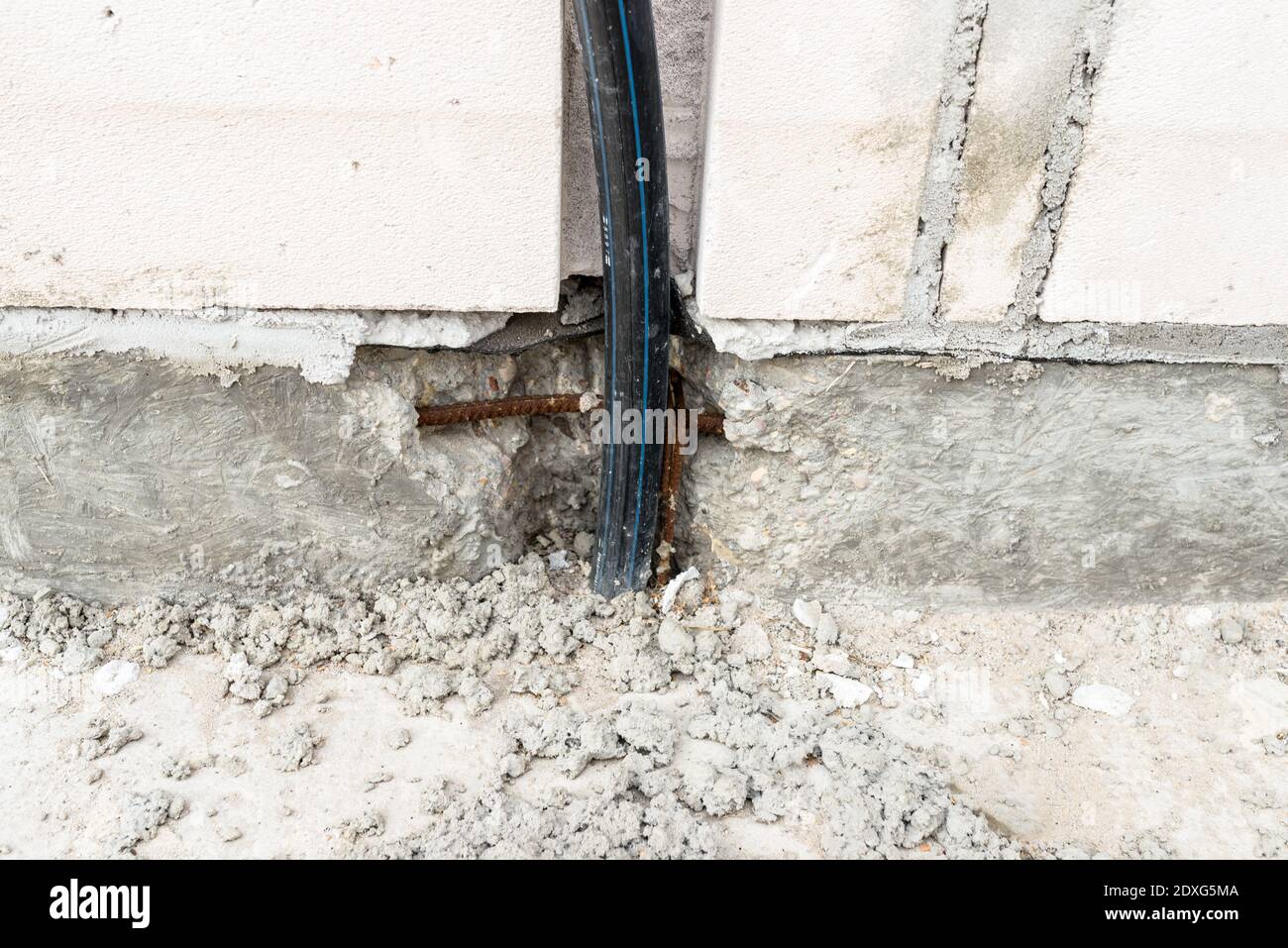 Protruding Wires High Resolution Stock Photography and Images - Alamy