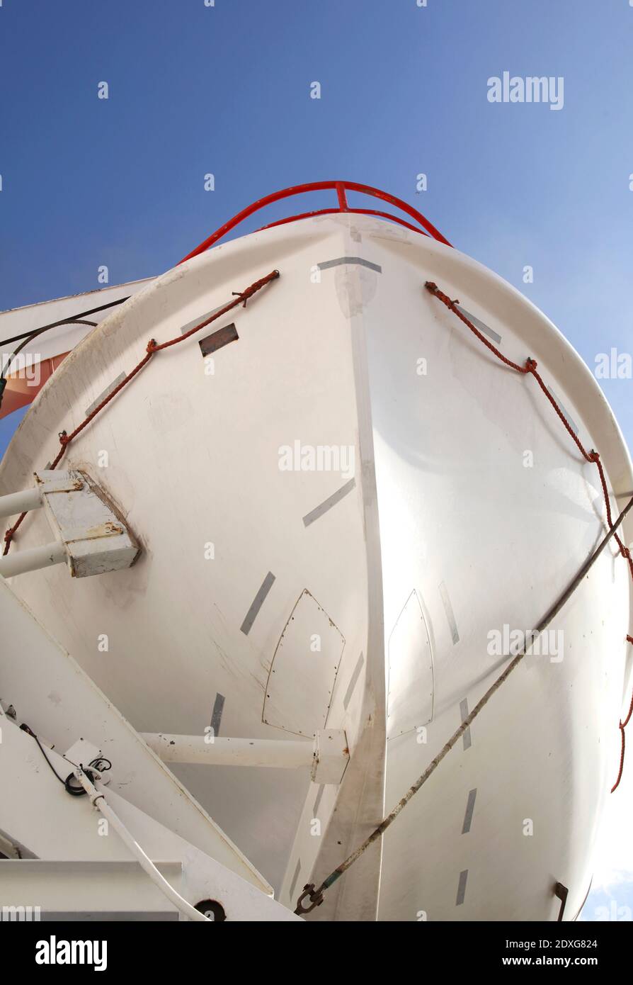 Lifeboat cutter hi-res stock photography and images - Alamy