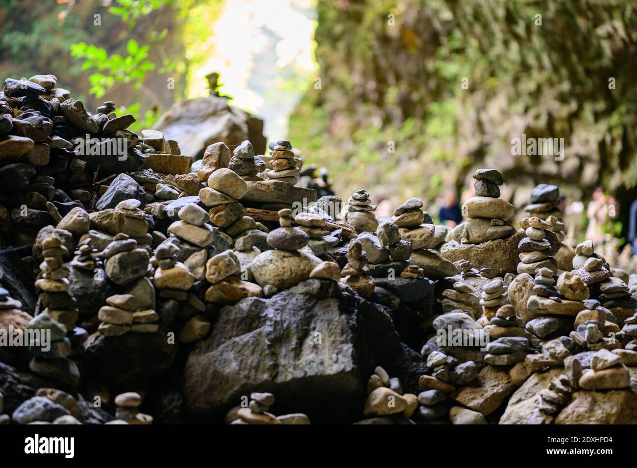 Group of grave stones hi-res stock photography and images - Alamy