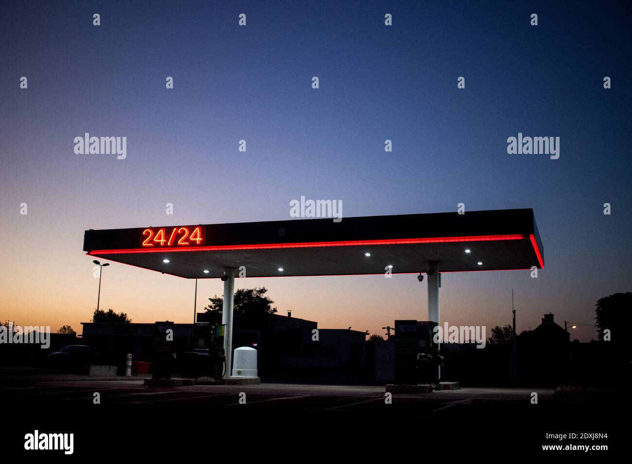 FRA - PETROL STATION. Une station essence. FRA - STATION ESSENCE. A ...