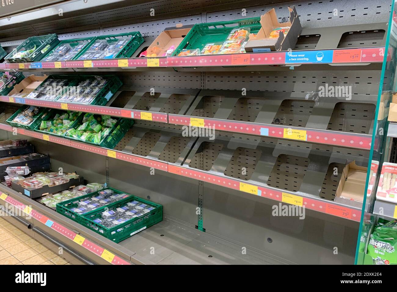 Aldi uk december 2020 hi-res stock photography and images - Alamy