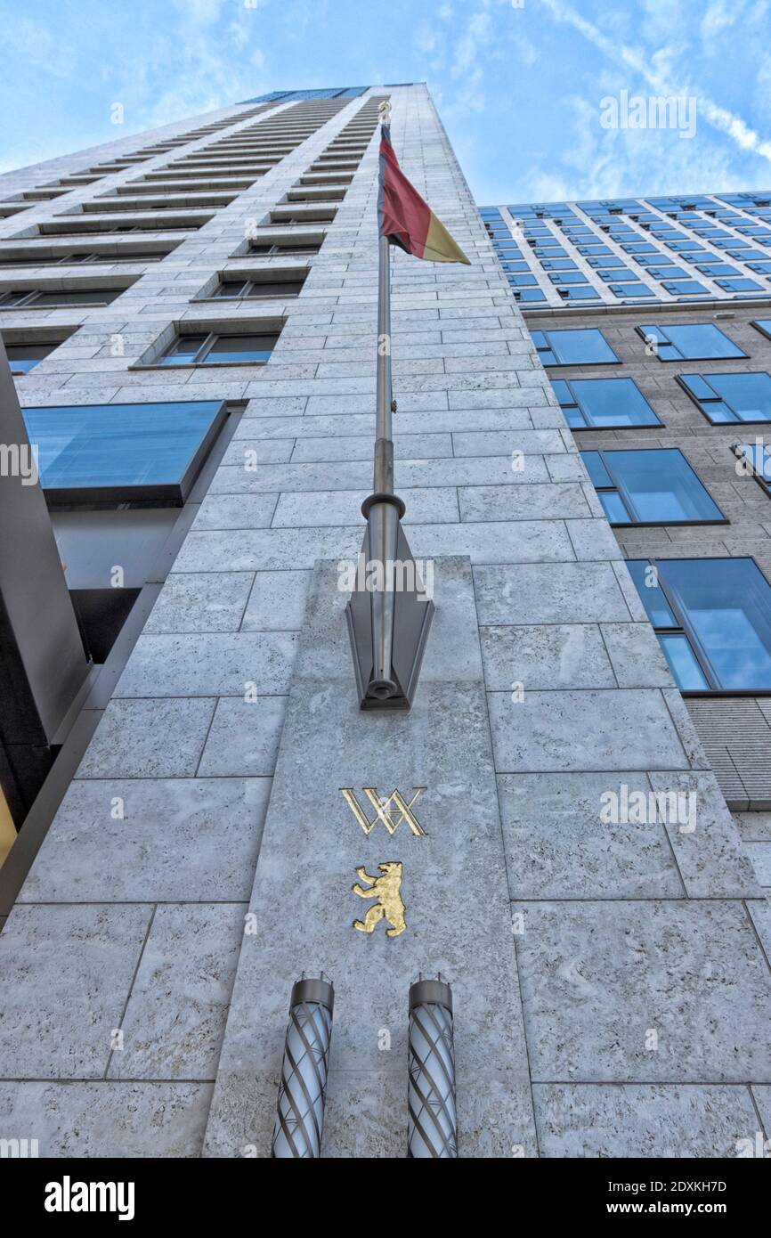 Hotel logos hi-res stock photography and images - Alamy