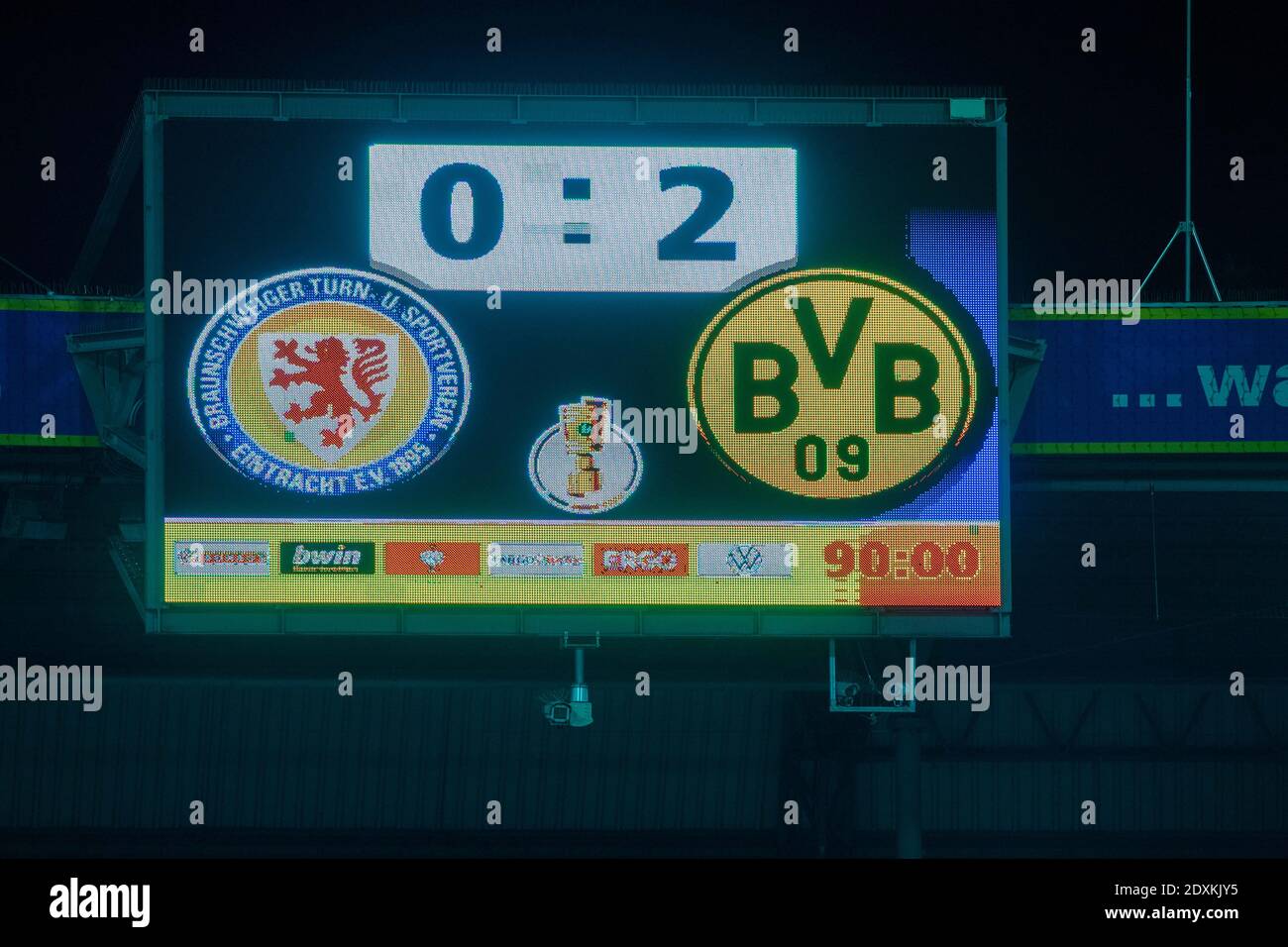 Final score on the scoreboard, display, monitor, video wall, screen ...