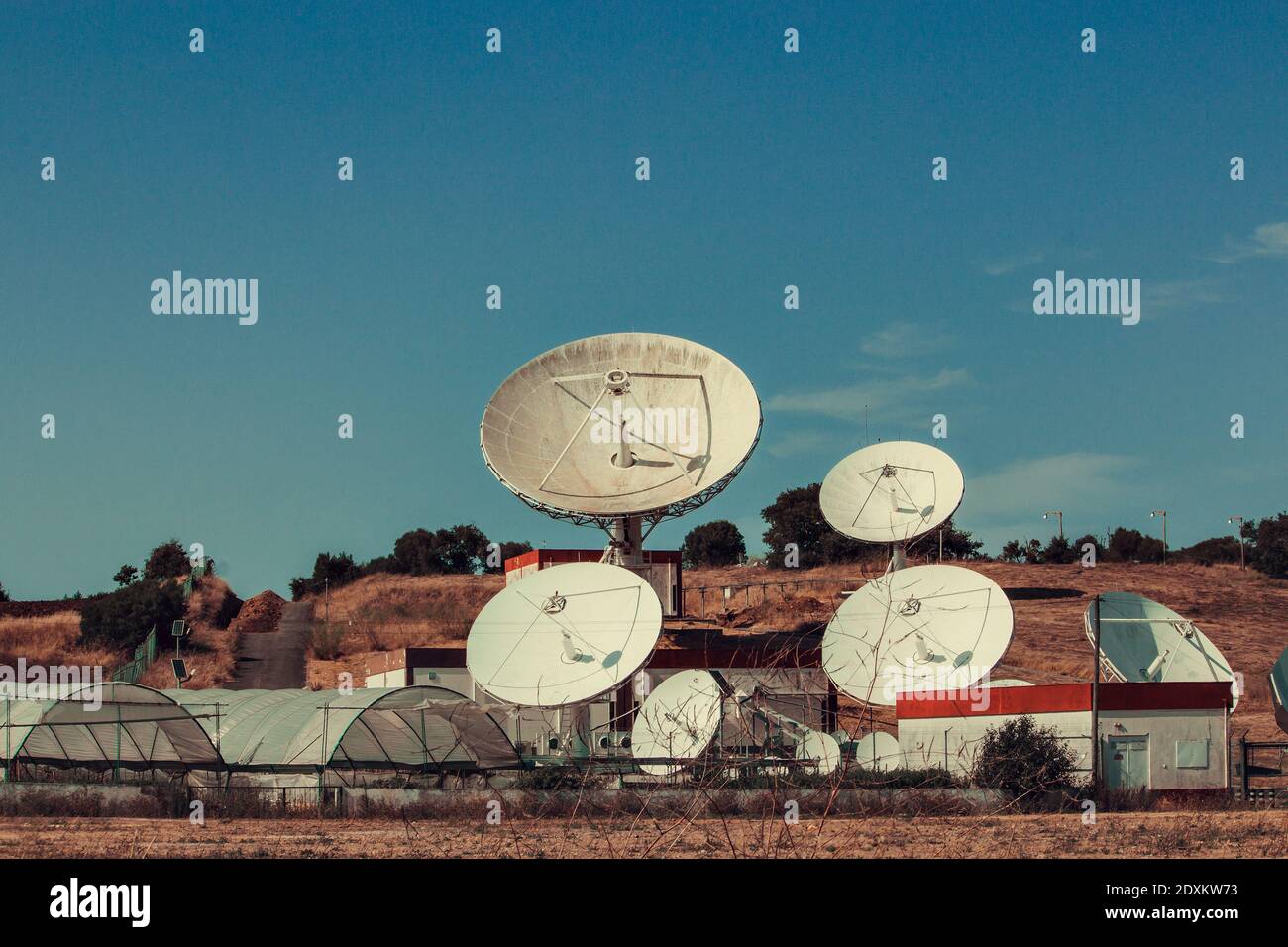 Parabola Antenna High Resolution Stock Photography and Images - Alamy