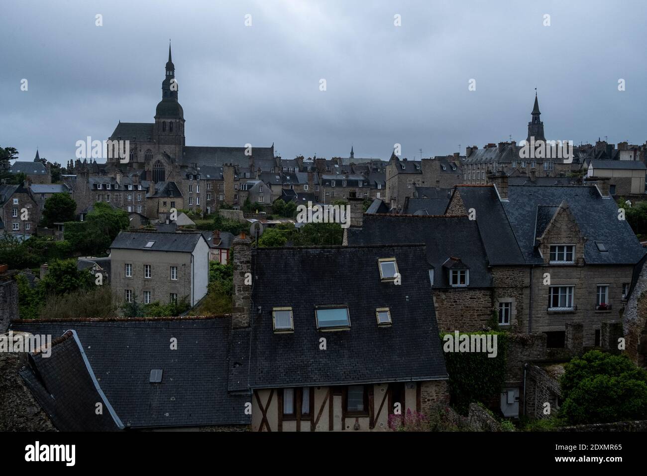 Illustration of daily life in France. Illustration de vie quotidienne ...