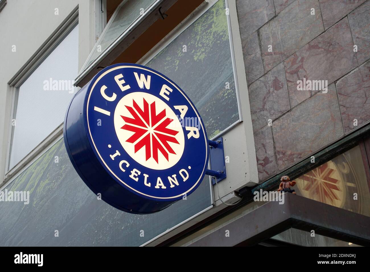 Iceland store sign hi-res stock photography and images - Alamy