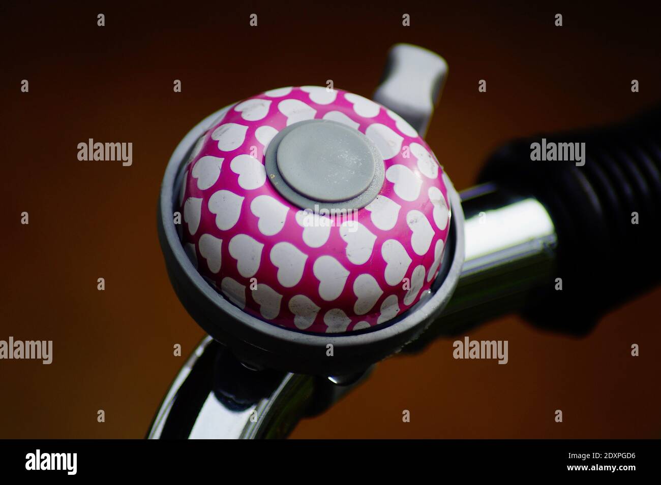 Pink bicycle bell hi-res stock photography and images - Alamy