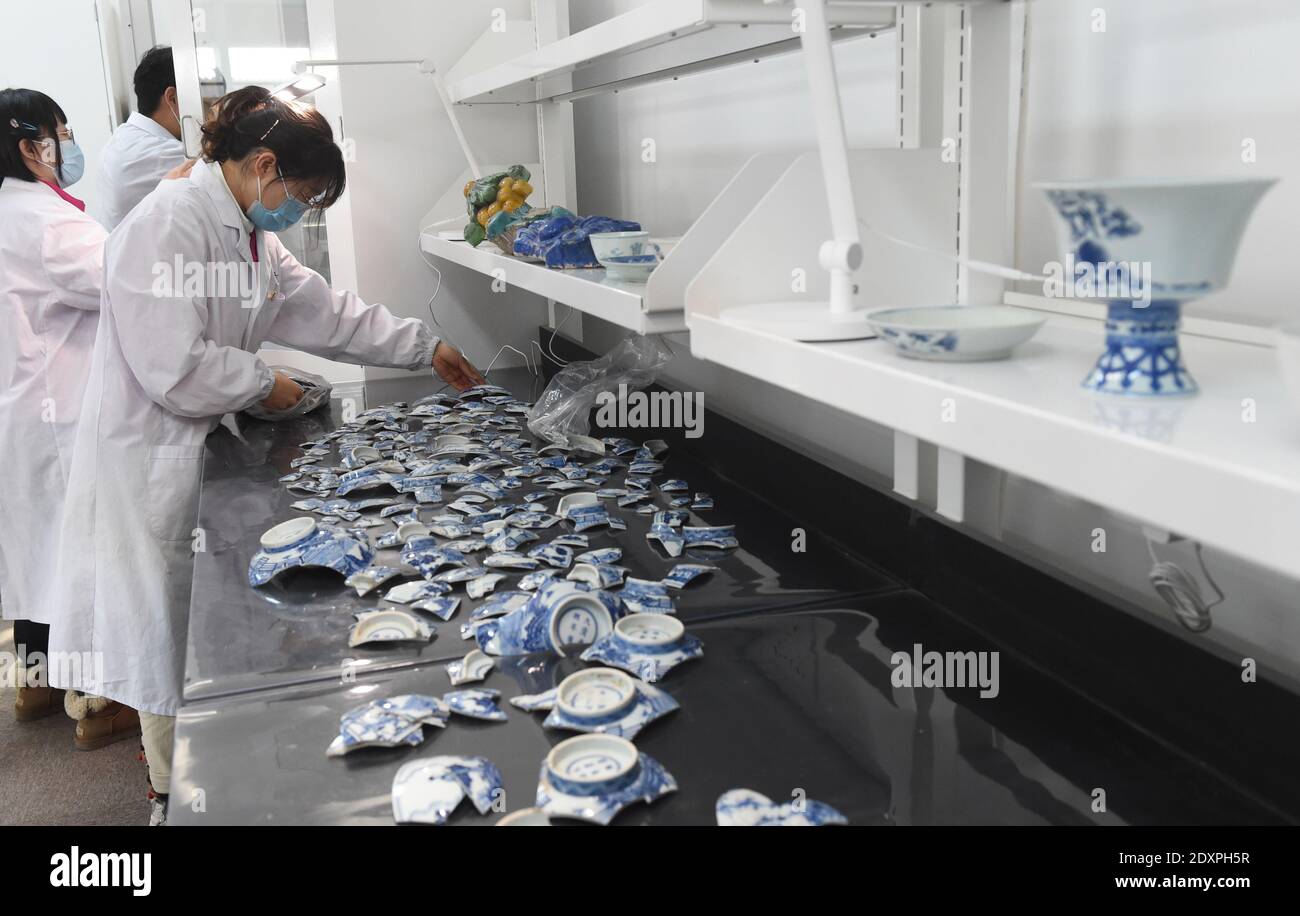 Old summer palace destroyed 1860 hi-res stock photography and images ...