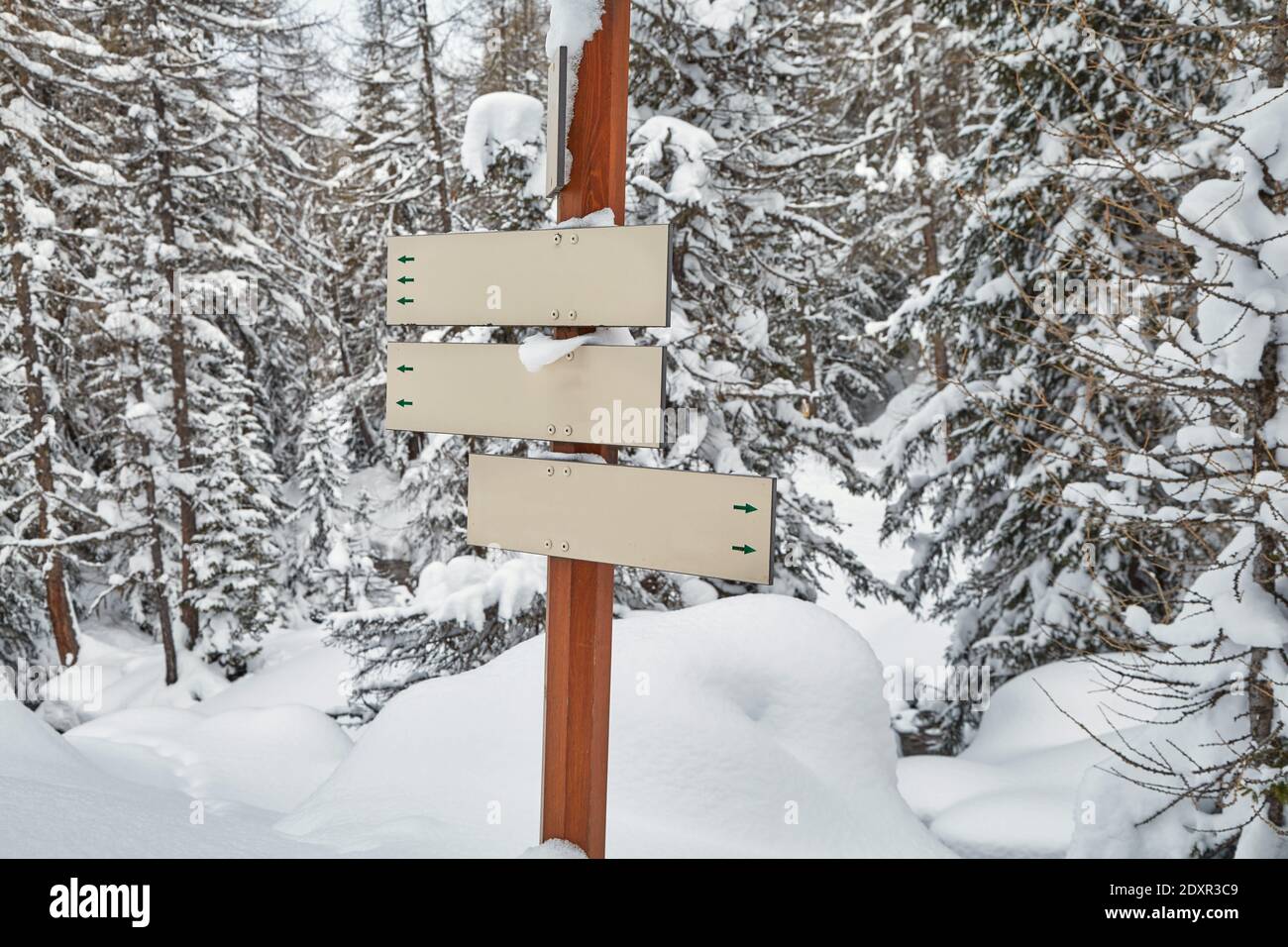 Winter Snowy Mountain Hiking Signs Stock Photo - Alamy