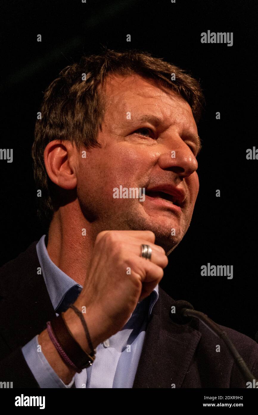 In the framework of the municipal election campaign for the list Choisir l' Ecologie pour Rennes ...