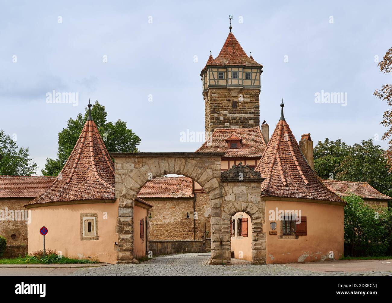 Roeder gate with Roedertor tower in Old town Rothenburg ob der Tauber ...