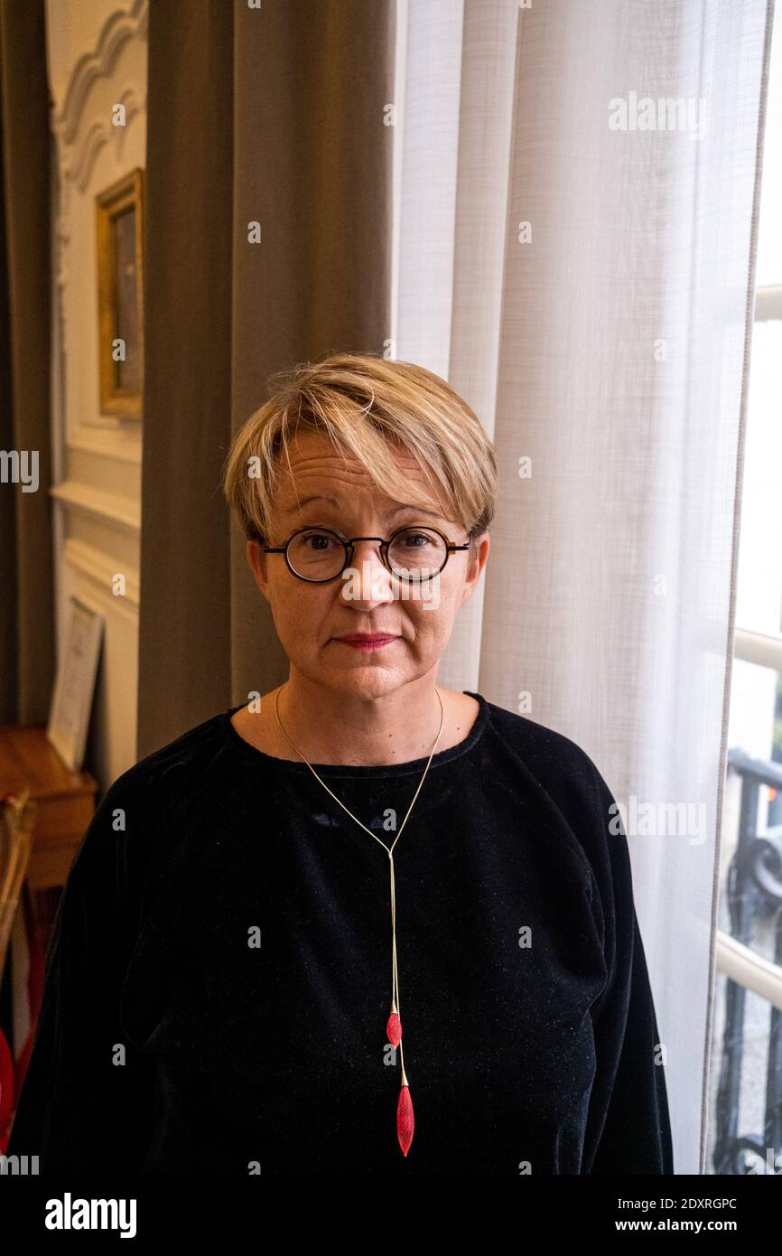 Nathalie appere hi-res stock photography and images - Alamy
