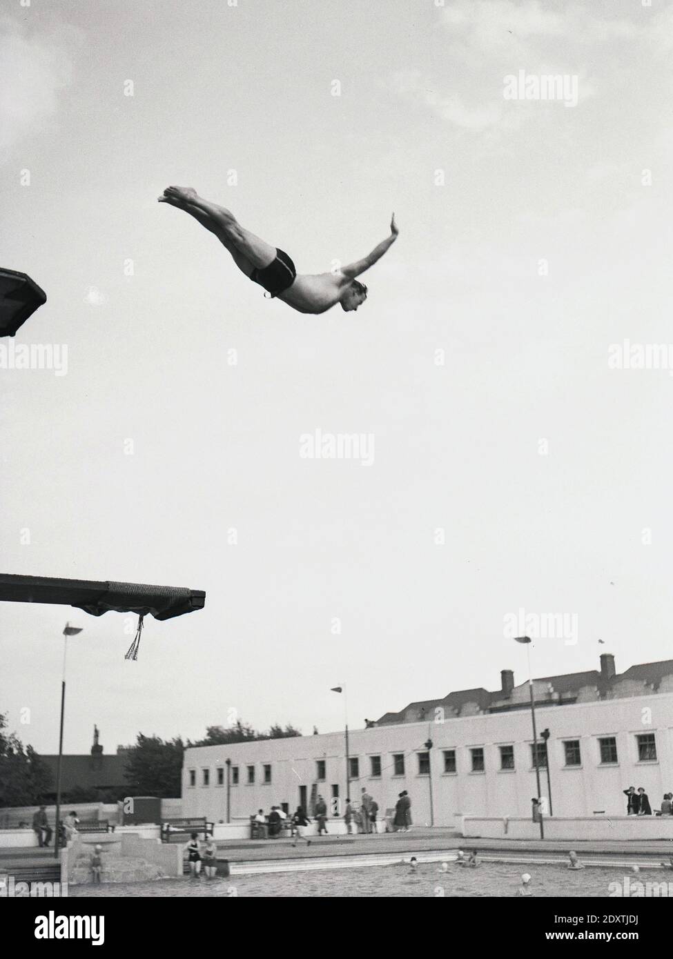 Gravesend 1940's hi-res stock photography and images - Alamy