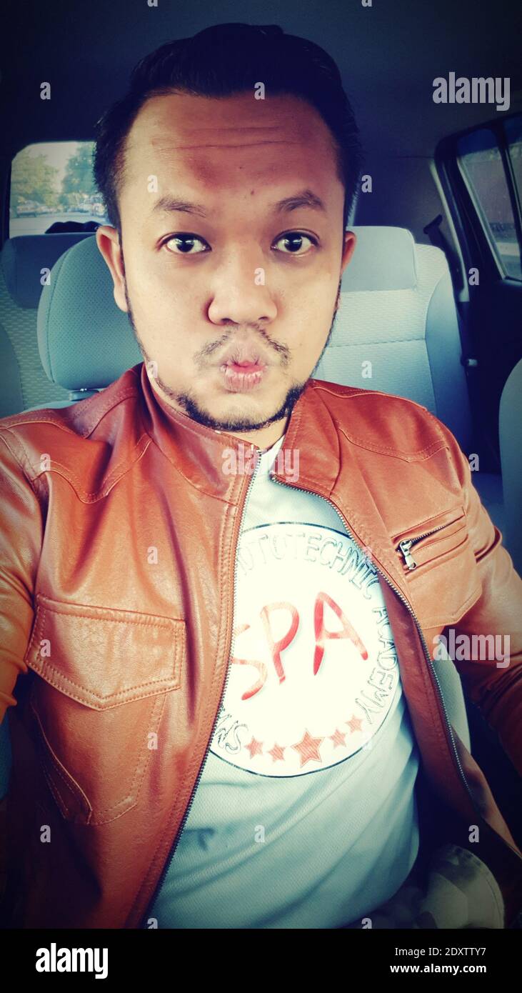 Man Puckering Lips High Resolution Stock Photography and Images - Alamy