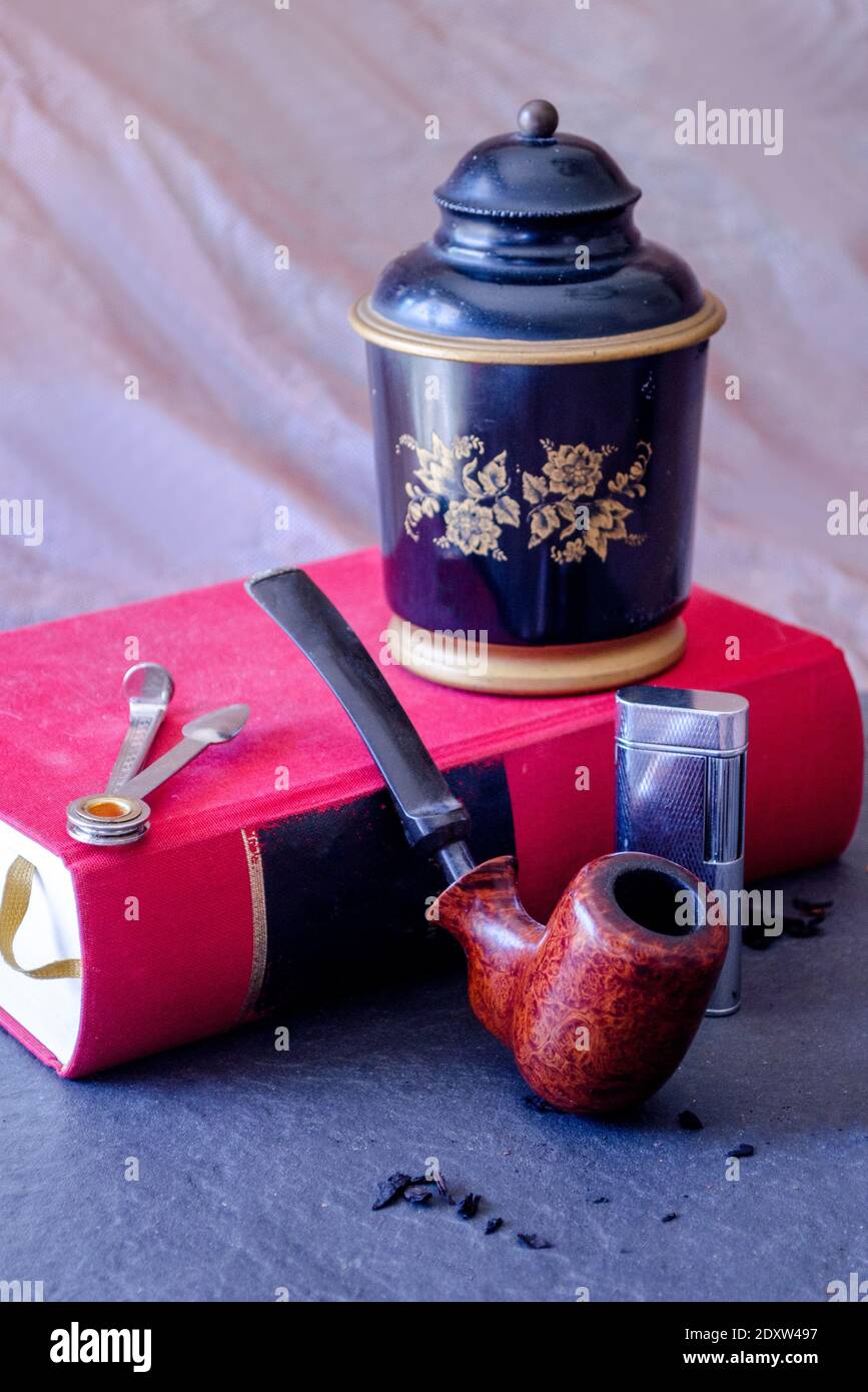 Antique kitchen book hi-res stock photography and images - Alamy