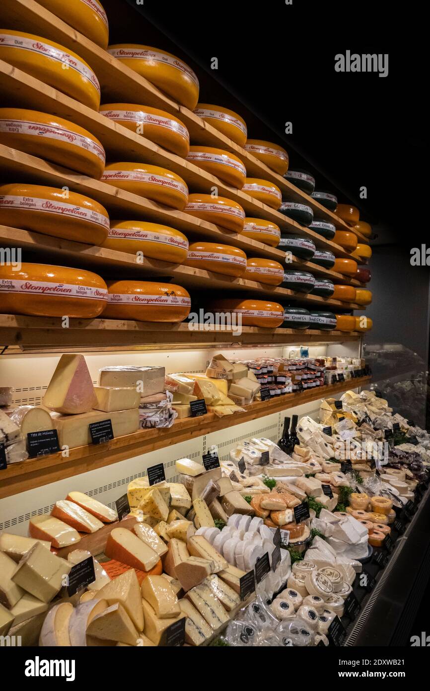 A shop display of cheese in the city of Gouda, Netherlands Stock Photo ...