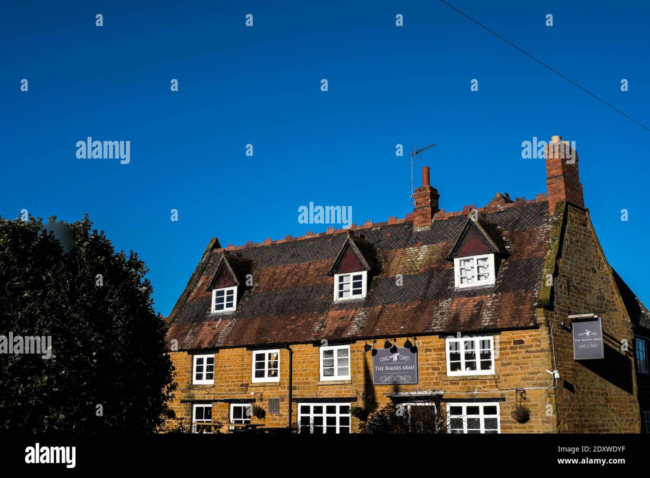 Bugbrooke pub hi-res stock photography and images - Alamy