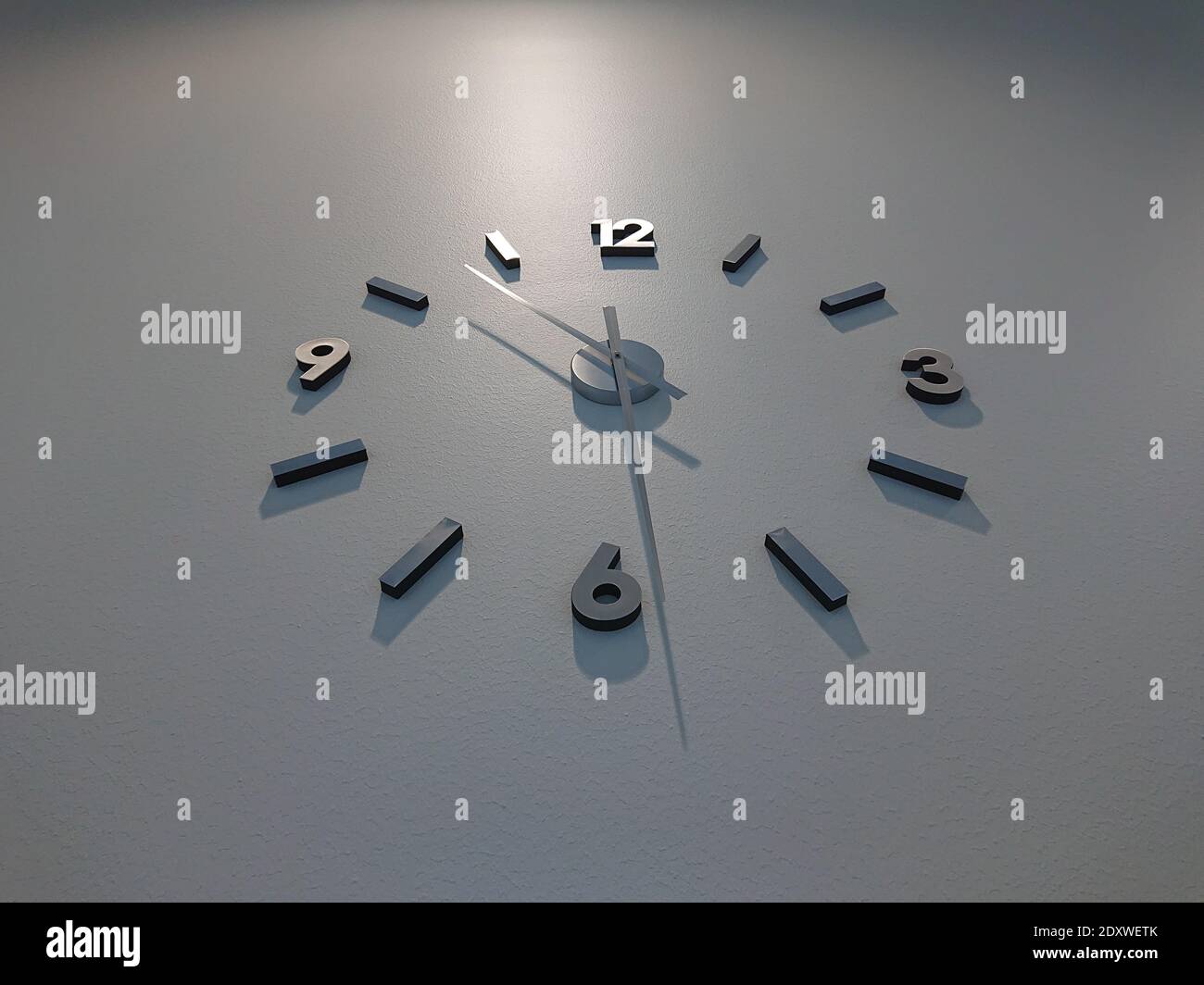 12 oclock shadow hi-res stock photography and images - Alamy