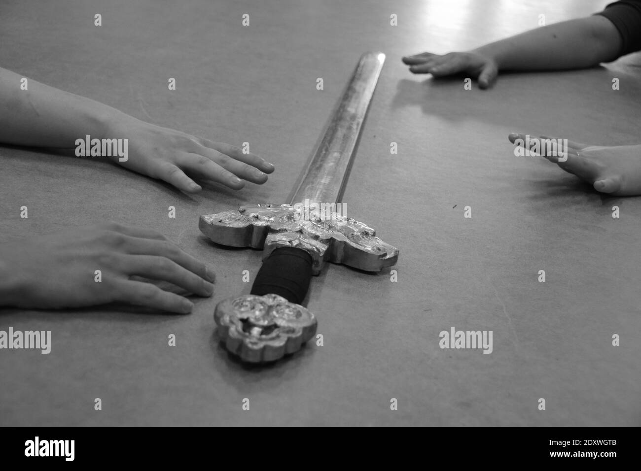 Two hand sword hi-res stock photography and images - Alamy