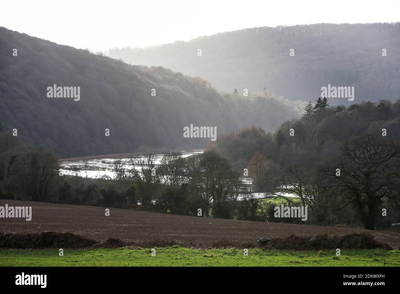 The River Wye bursts its bank in overnight flooding along the Wye ...