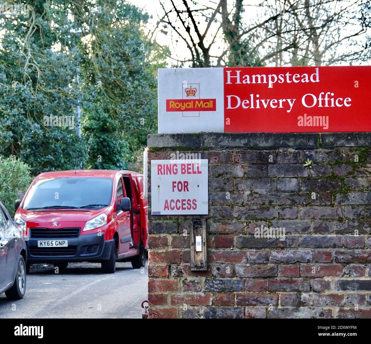 Parcels office parcels office hi-res stock photography and images - Alamy