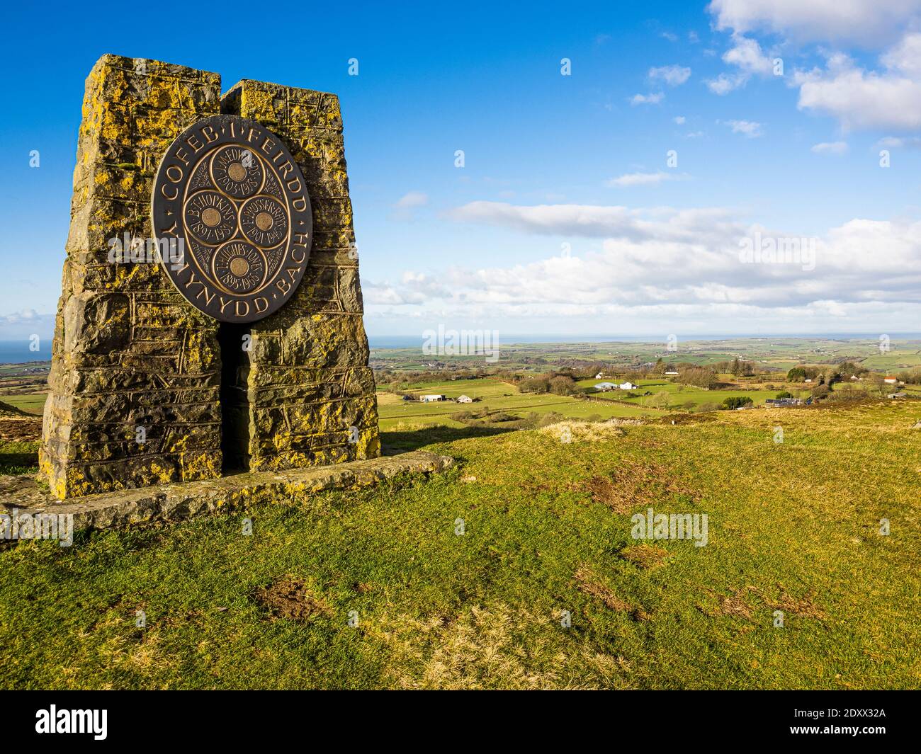 Welsh monuments hi-res stock photography and images - Alamy