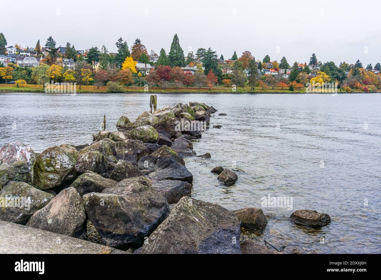 Seattle waterfront autumn hi-res stock photography and images - Alamy