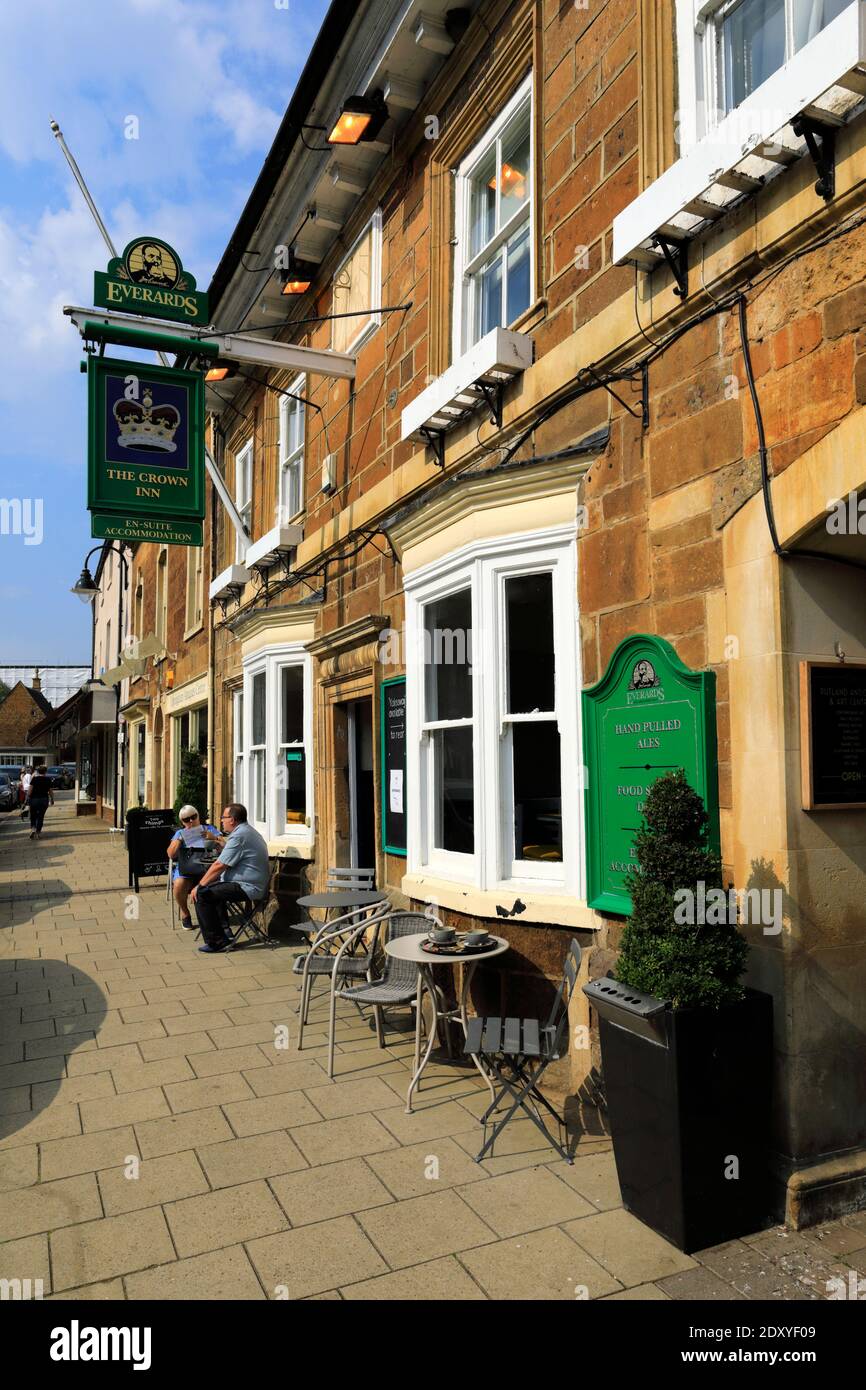 Churches in uppingham hi-res stock photography and images - Alamy