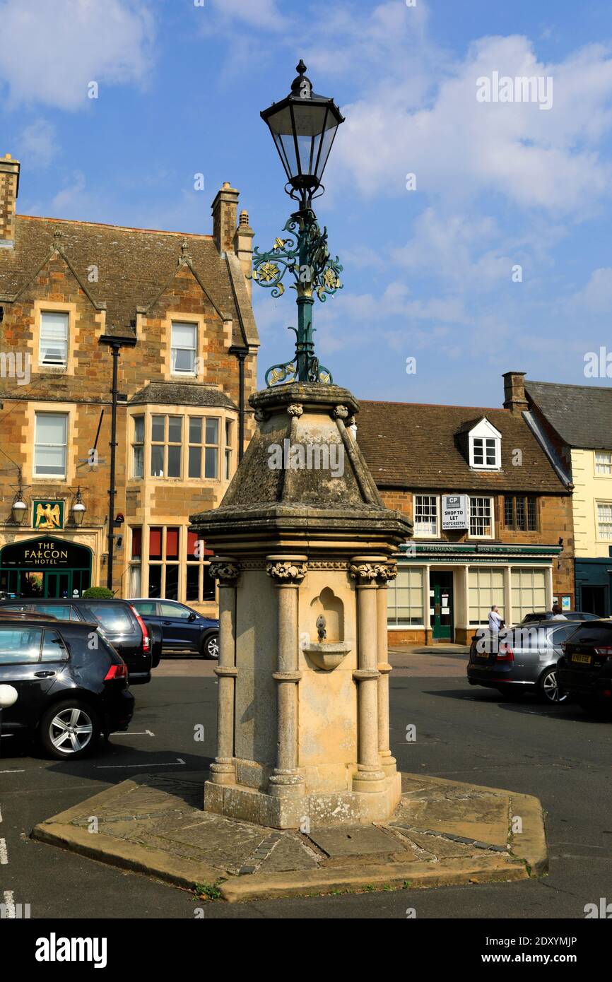 Summer view of the Market Place of Uppingham, Rutland, England, UK ...