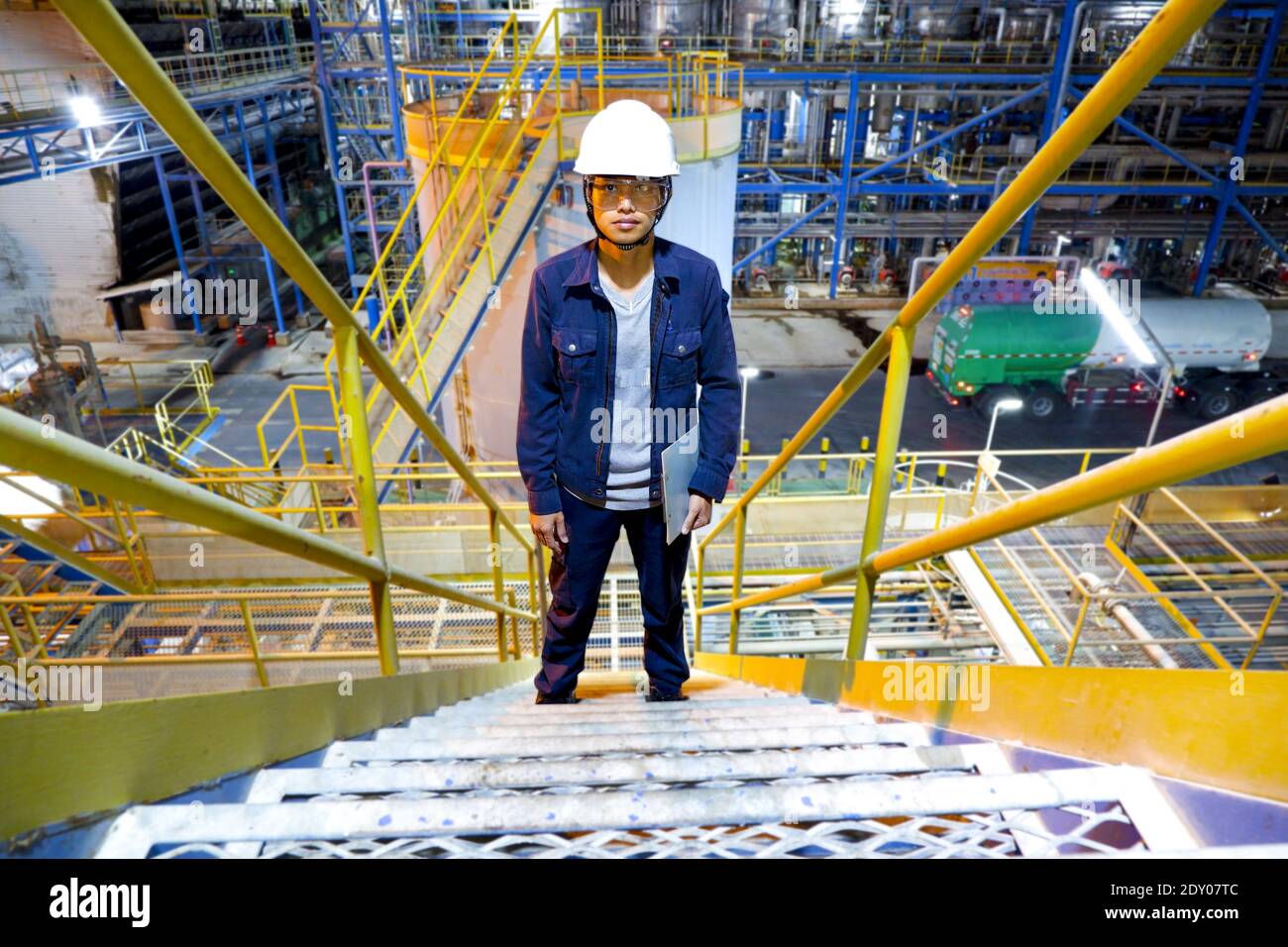 Indian clothing factory hi-res stock photography and images - Alamy